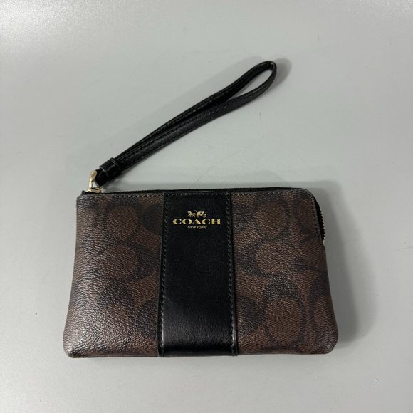 Coach | Bags | Coach F5835 Corner Zip Wristlet In Signature Canvas In ...